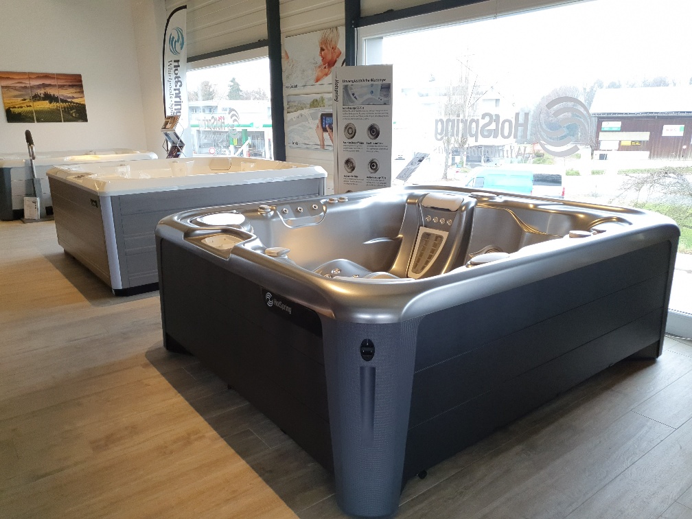 Showroom | Whirlpool Hotspring